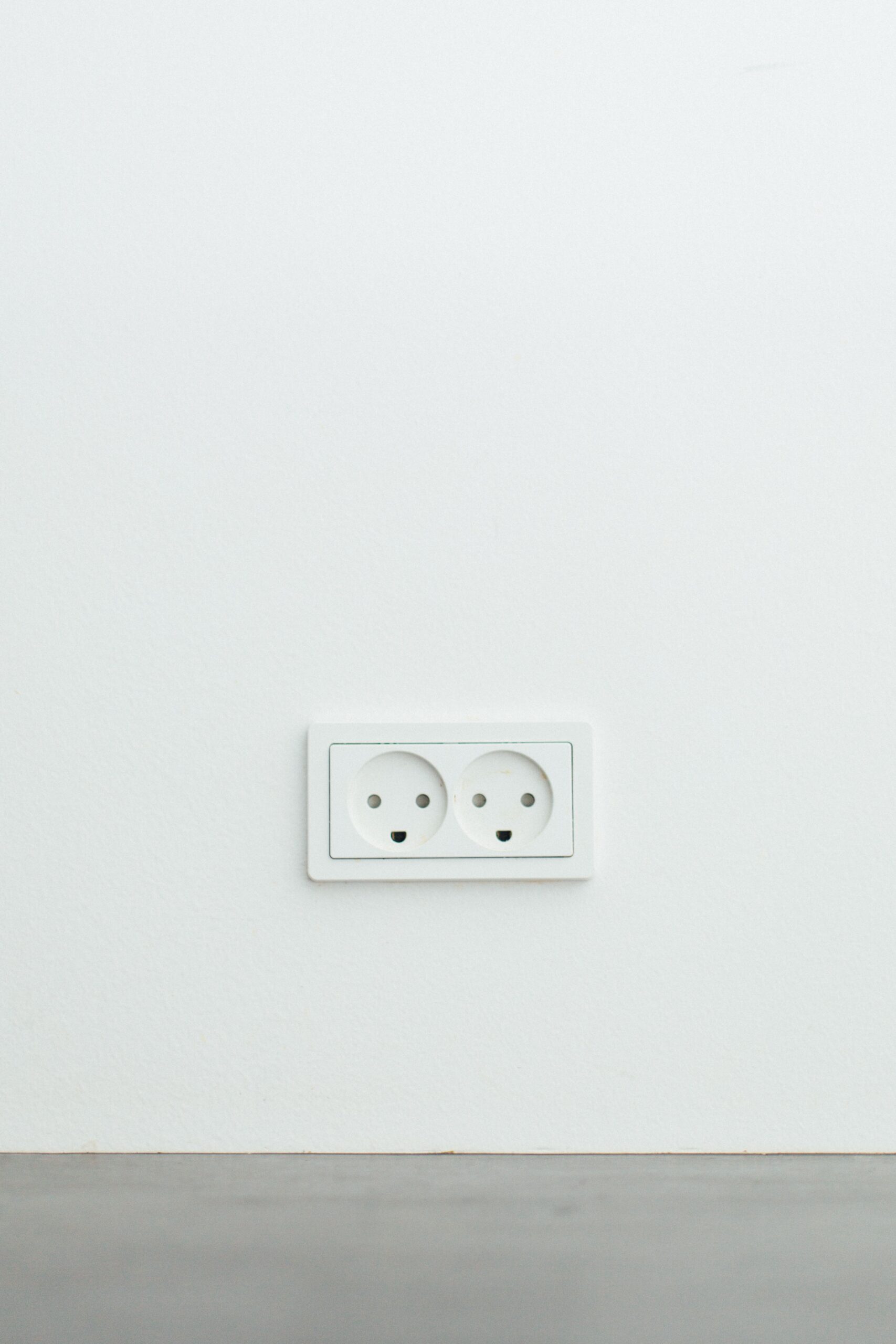 Installera eluttag / vägguttag (inomhus)- Clas Fixare